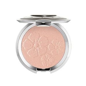 BECCA | Makeup | Becca Cosmetics Shimmering Skin Perfector Highlighter ...